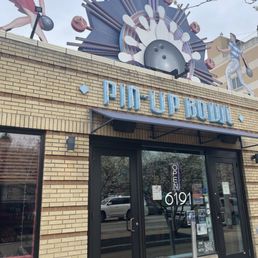 PIN-UP BOWL - Updated July 2025 - 78 Photos & 95 Reviews - 6191 Delmar ...