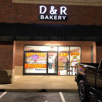 D AND R BAKERY - Updated August 2025 - 830 N Germantow Pkwy, Cordova ...