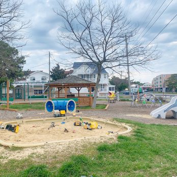 JOHN WAPLES MEMORIAL PLAYGROUND - Updated October 2025 - 122 Dagsworthy ...