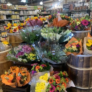 Book a Table - Barons Market - Temecula - Updated November 2025 - 517 ...