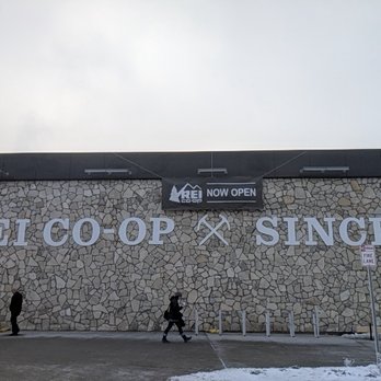 REI - Updated November 2025 - 95 Photos & 101 Reviews - 500 E Northern ...