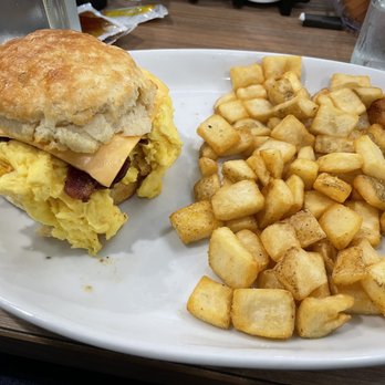 TASTY BISCUIT - Updated December 2024 - 104 Photos & 83 Reviews - 1112 ...