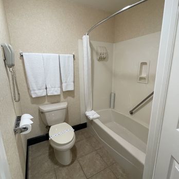 DYNASTY SUITES REDLANDS HOTEL - Updated August 2024 - 154 Photos & 180 ...