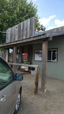 BLUEBIRD INN - Updated May 2025 - 15 Photos & 16 Reviews - 121 E Market ...