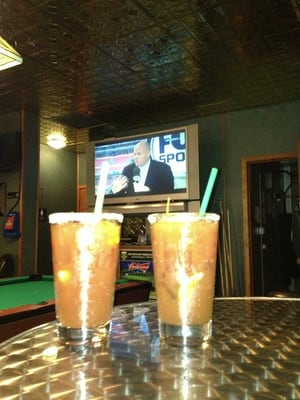 LOTSA LUCK BAR & GRILL - Updated September 2025 - 10 Photos & 32 ...