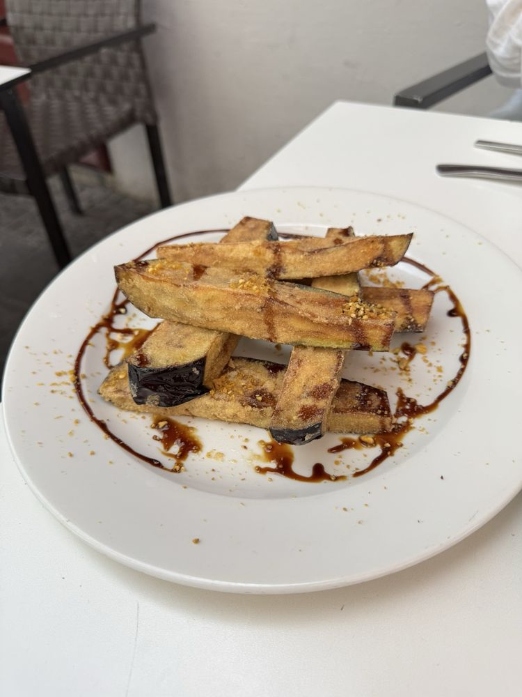 LA HIERBITA - Updated December 2025 - 77 Photos & 36 Reviews - Calle ...