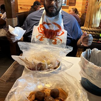 BLUE COAST JUICY SEAFOOD - 120 Photos & 137 Reviews - 8215 E 71st St ...