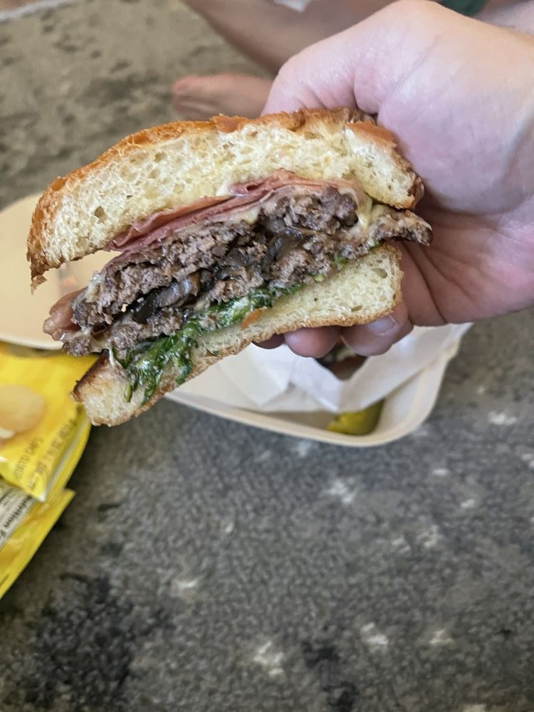 THE HUMBLE PIG CAFE - Updated August 2024 - 27 Photos & 31 Reviews ...