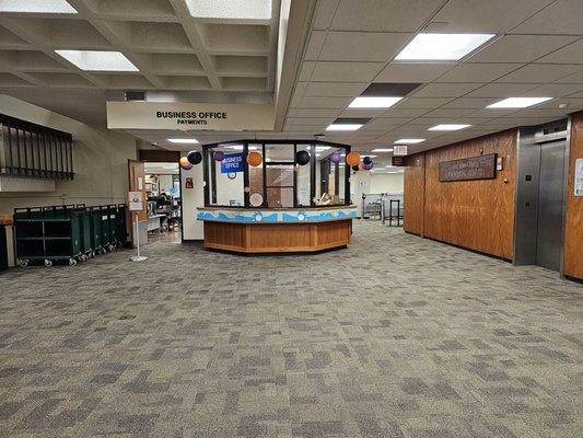 HAMILTON LIBRARY - Updated December 2025 - 42 Photos & 29 Reviews ...