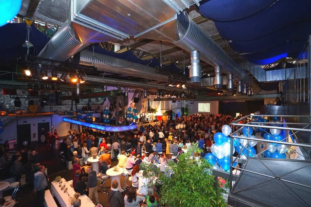 MAGNUS HALL - Updated December 2024 - 10 Photos - Amsinckstr. 70 ...