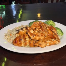 SIDELINES SPORTSBAR & GRILL - Updated July 2025 - 63 Photos & 181 ...