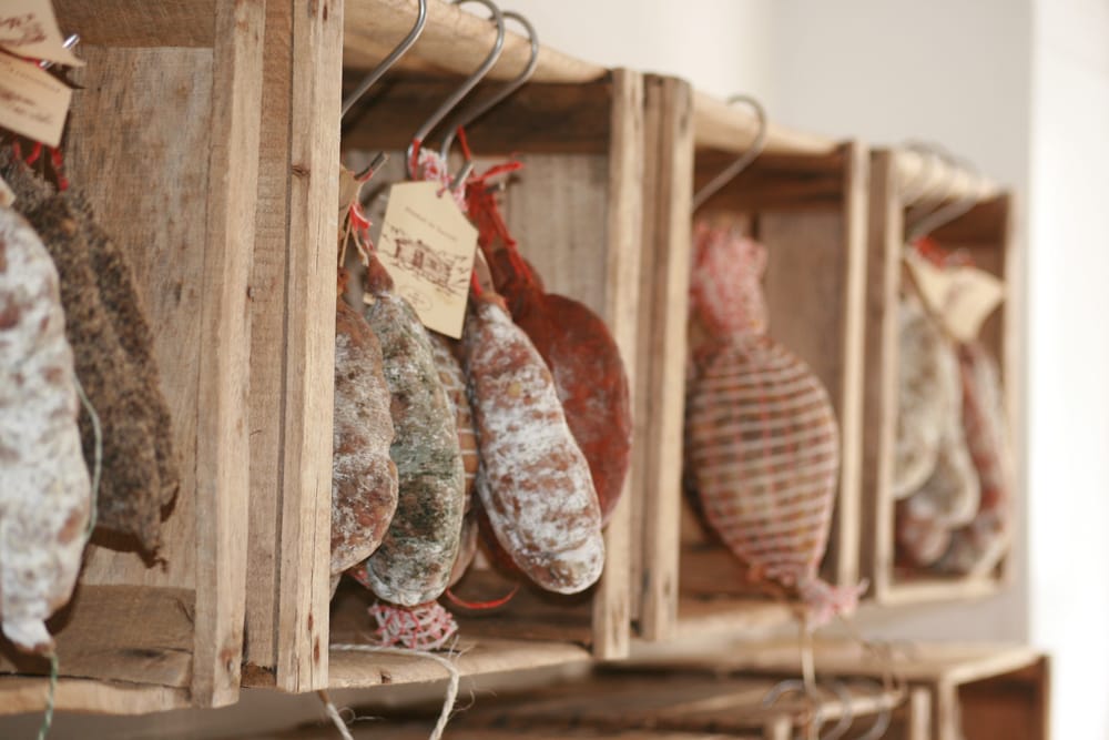 LABEL FERME - Updated May 2024 - 43 Rue Le Peletier, Paris, France ...