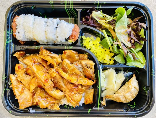 POKI ROLL - 1102 Photos & 1354 Reviews - 5721 Lincoln Ave, Cypress, CA ...