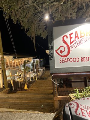 SEABRISA’S WATERFRONT SEAFOOD RESTAURANT - 20 Photos & 25 Reviews ...
