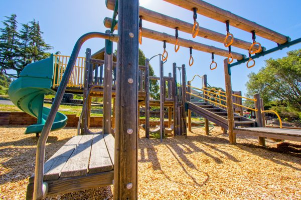 CRESTMONT SCHOOL - Updated July 2025 - 43 Photos & 39 Reviews - 6226 ...