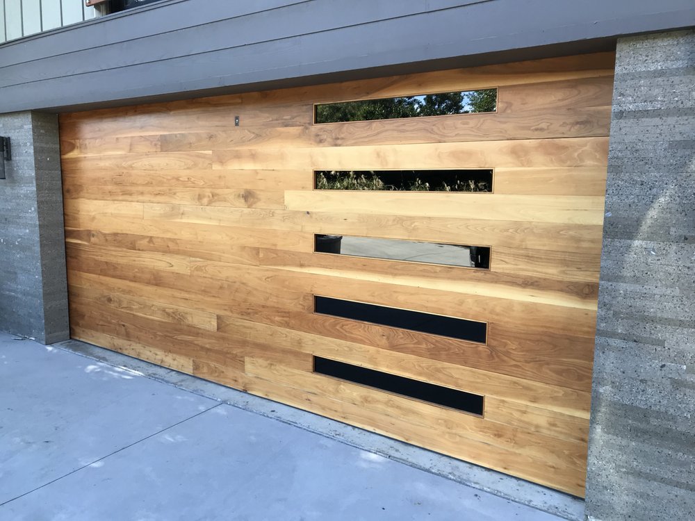 HUNTINGTON VALLEY GARAGE DOORS - Updated April 2024 - 25 Photos & 35 ...
