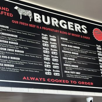 SO-CAL BURGERS CHILL & GRILL - TEMP. CLOSED - Updated December 2025 ...