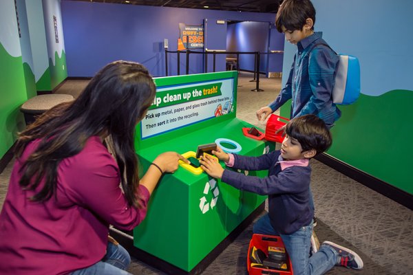 DISCOVERY CUBE ORANGE COUNTY - 2077 Photos & 908 Reviews - 2500 N Main ...