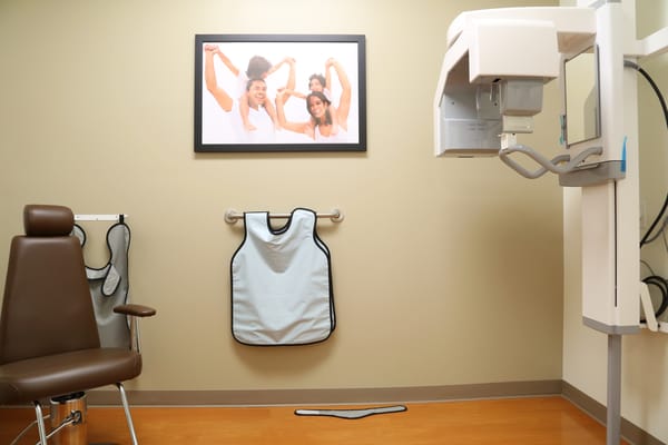 BRIDENT DENTAL & ORTHODONTICS - 51 Photos & 112 Reviews - 2400 E Oltorf ...