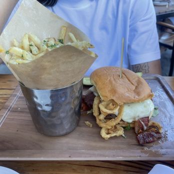 FINNEYS CRAFTHOUSE - PORTER RANCH - Updated June 2024 - 1216 Photos ...