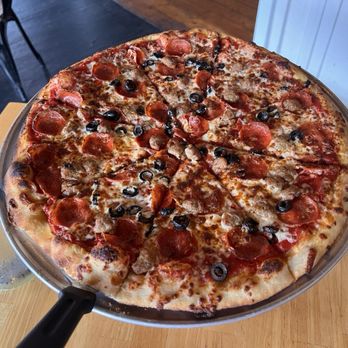 KOLOA PIZZA KITCHEN + BAR - Updated March 2025 - 288 Photos & 432 ...