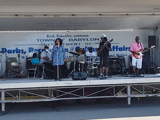 BOLDEN MACK PARK - Updated December 2025 - Carrol St & Great Neck Rd ...