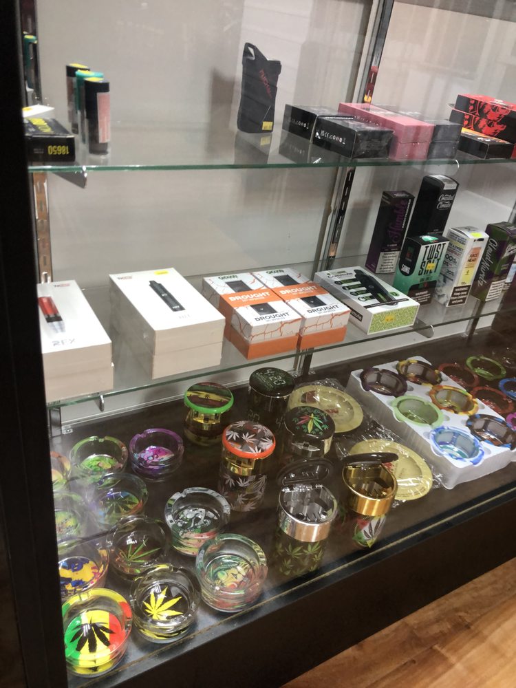 INFINITY & BEYOND SMOKE SHOP - Updated May 2025 - 48 Photos - 3209 Main ...