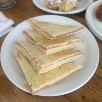 MANOLO - Updated August 2025 - 714 Photos & 621 Reviews - 7300 Collins ...