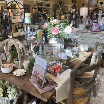 WHITE RABBIT COTTAGE - Updated October 2025 - 3760 Due West Rd NW ...