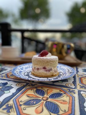 CHATEAU DE CHANTILLY CAFE - 1298 Photos & 479 Reviews - 13974 Metrotech ...