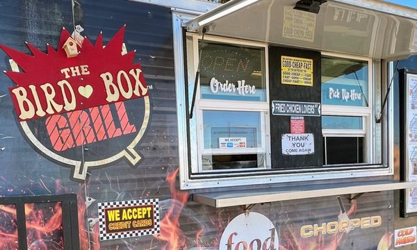 THE BIRD BOX - Updated December 2025 - 32 Photos & 11 Reviews - 323 W ...