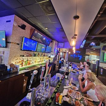 TAVERN ON THE BAY - Updated December 2025 - 206 Photos & 224 Reviews ...