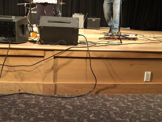 PLAINVIEW-OLD BETHPAGE PUBLIC LIBRARY - Updated November 2025 - 37 ...