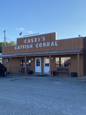 CASEY’S CATFISH CORRAL - Updated July 2025 - 17 Photos & 20 Reviews ...