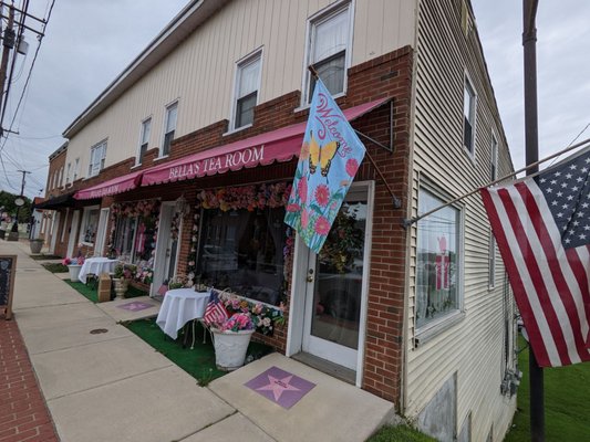 BELLA’S TEA ROOM - Updated March 2025 - 42 Photos & 15 Reviews - 421 St ...