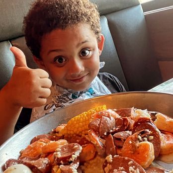 BLUE HOOK CAJUN SEAFOOD & BAR - Updated April 2025 - 68 Photos & 129 ...