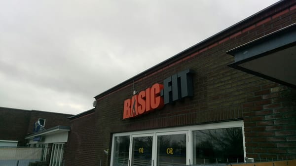 BASIC-FIT - Updated April 2024 - Meester P. Droogleever Fortuynweg 99 ...