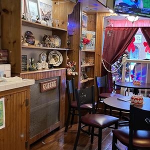 BELLA’S TEA ROOM - Updated July 2024 - 20 Photos - 421 St John St ...