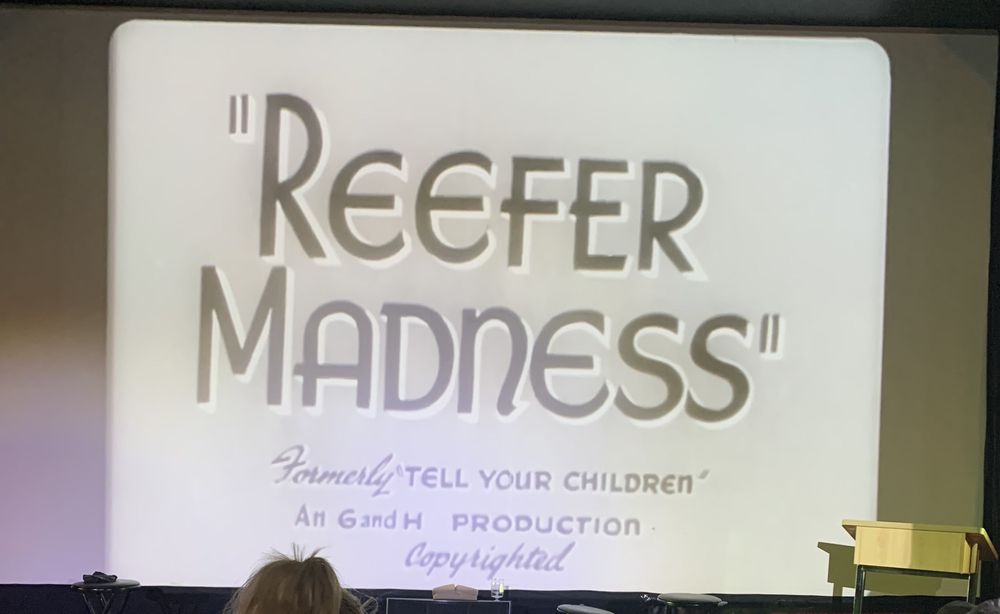 THE SCREENING ROOM CINEMA CAFE - 90 Photos & 51 Reviews - 880 Alberta ...