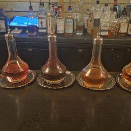 CASTOR CLUB - Updated October 2025 - 37 Photos & 37 Reviews - 14 rue ...