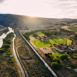 SUNDOWN M RANCH - 17 Photos & 12 Reviews - 2280 State Route 821, Yakima ...