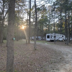 ESCAPEES RV CLUB - Updated March 2025 - 11 Reviews - 100 Rainbow Dr ...