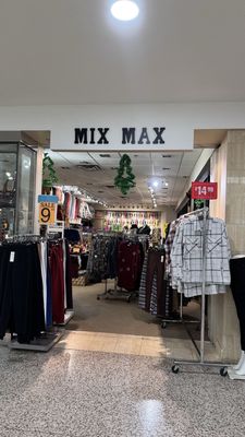 CLOVERDALE MALL - Updated June 2026 - 35 Photos & 34 Reviews - 250 The ...