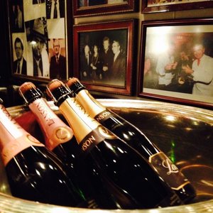 ZUR RITZE - 26 Photos & 44 Reviews - Reeperbahn 140, Hamburg, Germany ...