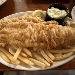 TWO BRIDGES PUB & EATERY - Updated June 2025 - 49 Photos & 26 Reviews ...