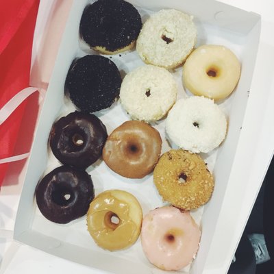 CELLO’S DOUGHNUTS & DIPS - Updated December 2025 - 18 Photos - 315 ...