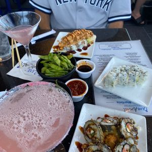 BLUE WASABI SUSHI & MARTINI BAR - 600 Photos & 601 Reviews - 2080 E ...