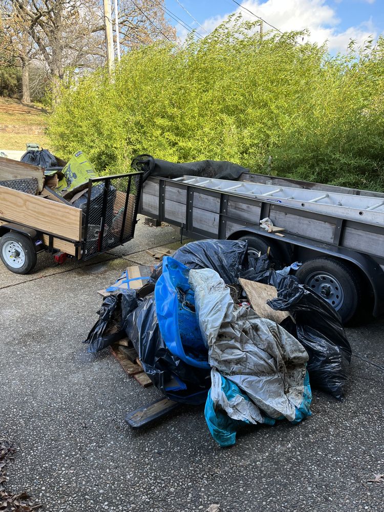 JUNK JUNKIES - 1000 Zachary St, Centerton, Arkansas - Junk Removal ...