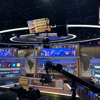 THE DAILY SHOW - Updated October 2025 - 235 Photos & 266 Reviews - 733 ...