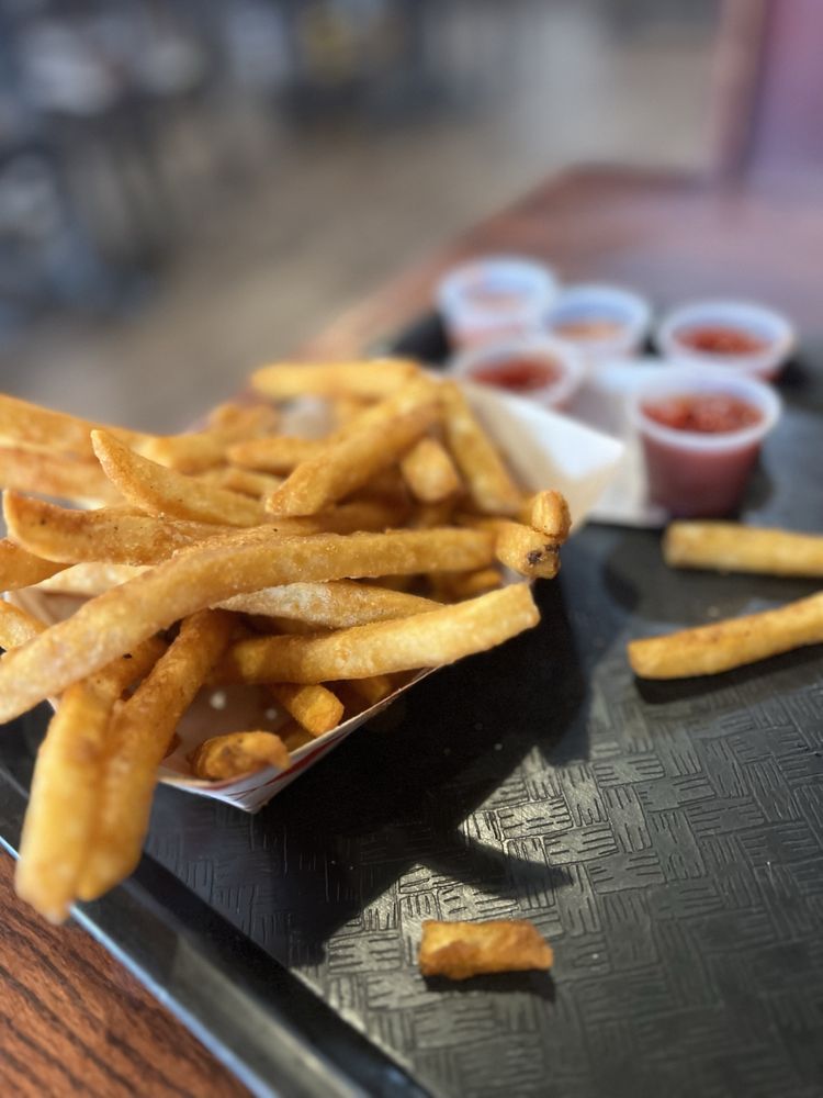 TAT’S DELICATESSEN - Updated January 2026 - 855 Photos & 1318 Reviews ...